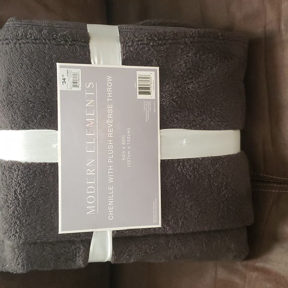 Modern Elements | Bedding | Throw | Poshmark